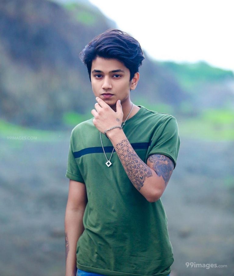 Tushar Silawat Wiki, Age, Girlfriends, Net Worth & More